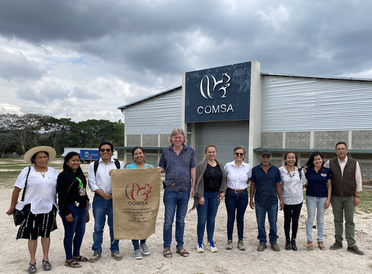 Los representes de FAIRTRADE Alemania, visitan COMSA | COMSA